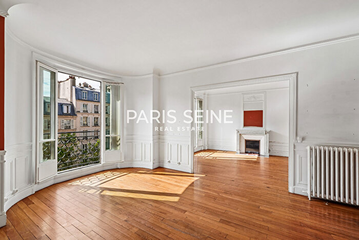 Appartement 4 pièces à Paris 7ème, Champ de Mars, à vendre