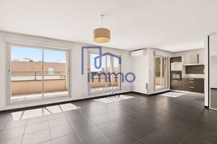 Appartement 4 pièces à vendre - Villeurbanne, Grand Clément