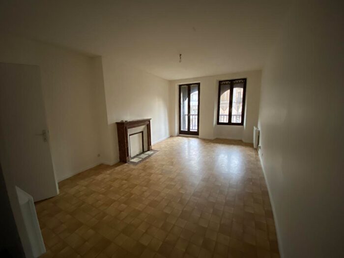 Appartement à louer - Chambéry, Laurier - 3 pièces - 1 chambre