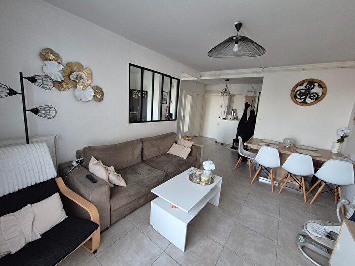 Appartement à vendre - Saint-Étienne, La Dame Blanche, La Richelandière, Montplaisir, Monthieu - 3 pièces - 2 chambres