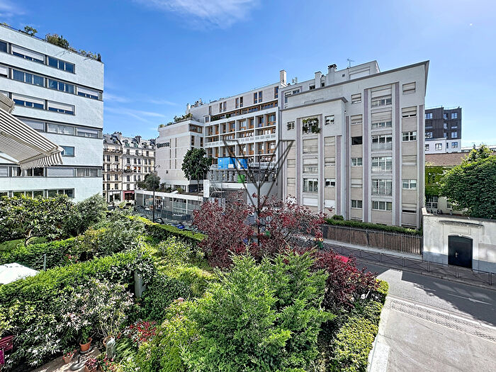 Appartement 4 pièces à Paris 11ème, Belleville, Saint-Maur, à vendre