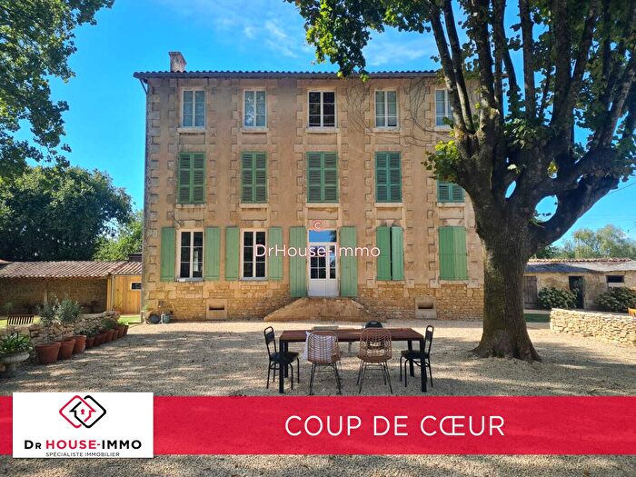 Saint-Christophe-sur-Roc : Maison 9 pièces à vendre
