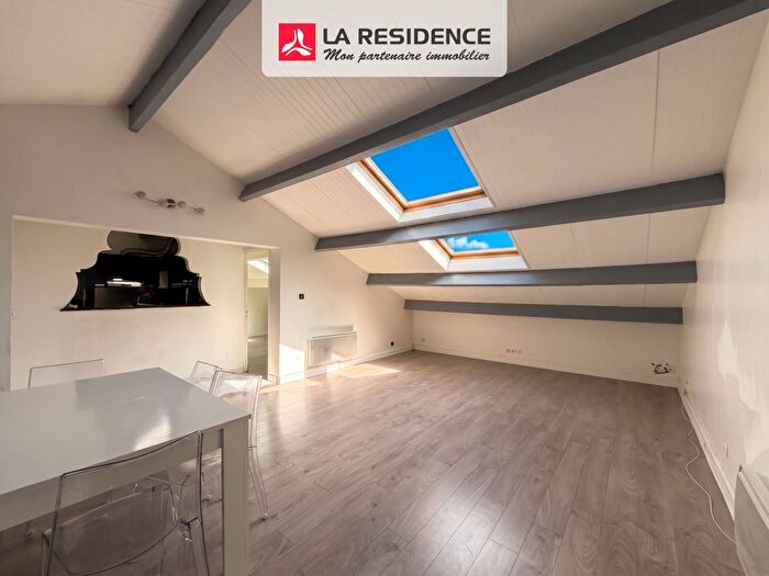 Nanterre, Chemin de l'île : Appartement 3 pièces à vendre