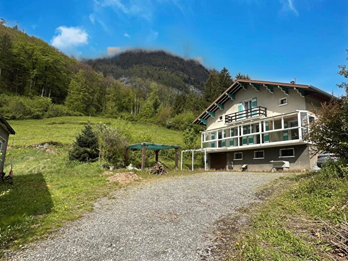 Maison à vendre - Magland - 8 pièces - 4 chambres