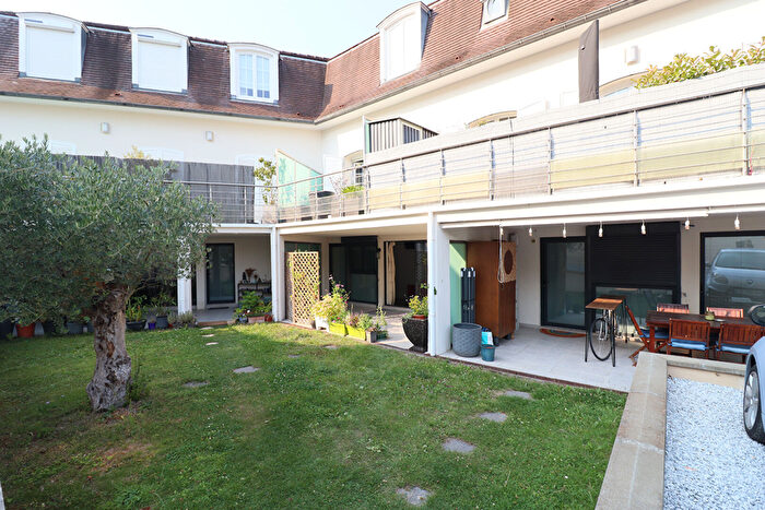 Appartement à vendre - Mareil-Marly - 3 pièces - 2 chambres