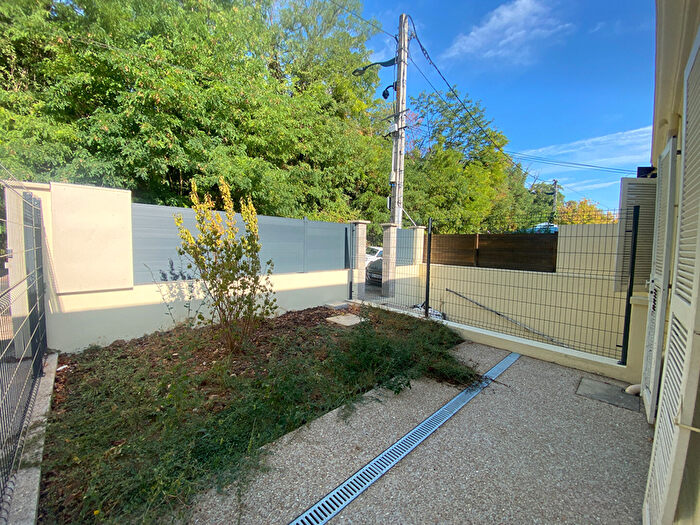 Appartement 2 pièces à Corbeil-Essonnes, Tarterêts, à louer