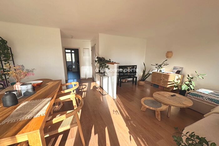 Appartement à vendre - Aix-en-Provence, Saint-Donat, Les Platanes - 3 pièces - 2 chambres