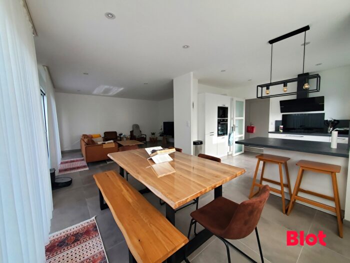 Maison à vendre - Saint-Avé - 7 pièces - 5 chambres