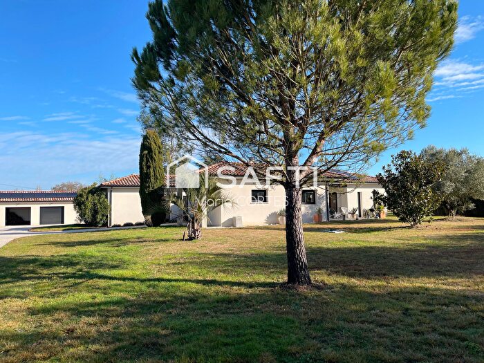Maison 6 pièces à vendre à Saint-Sulpice-la-Pointe