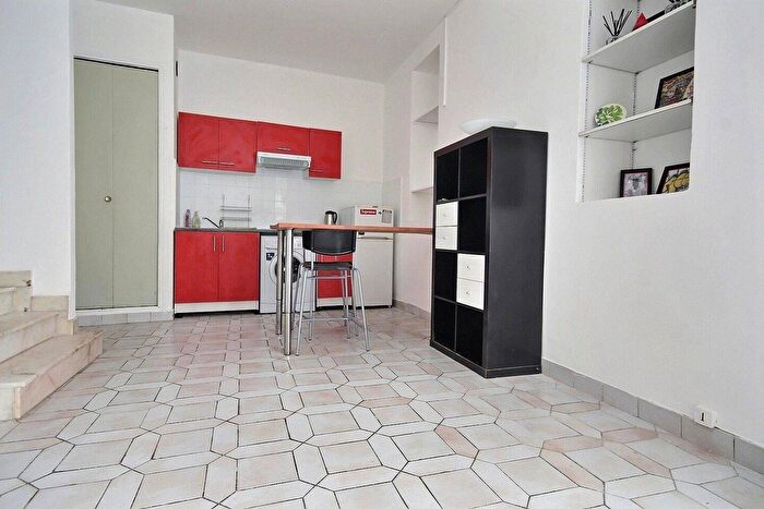 Appartement à louer - Centre Ville, Charenton-le-Pont - 1 pièce