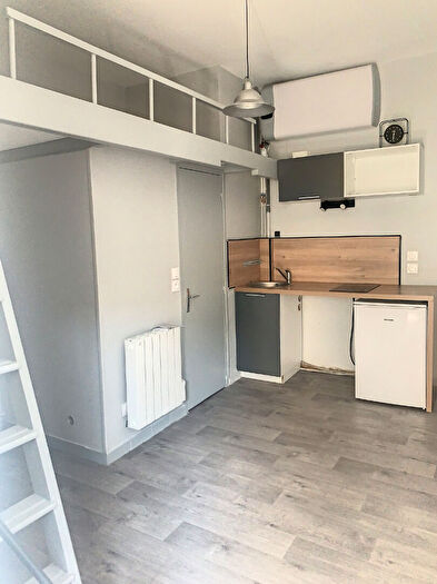 Appartement à louer - Reims, Courlancy, Porte de Paris, Bois dAmour - 2 pièces - 1 chambre