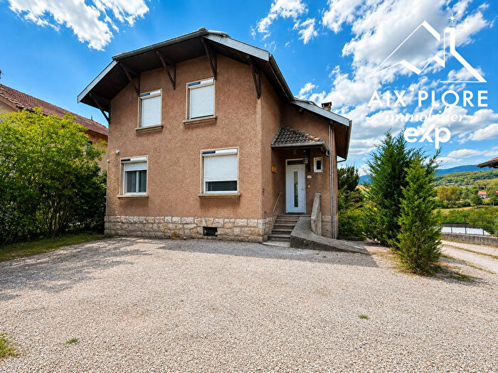 Maison 6 pièces à Injoux-Génissiat, à vendre