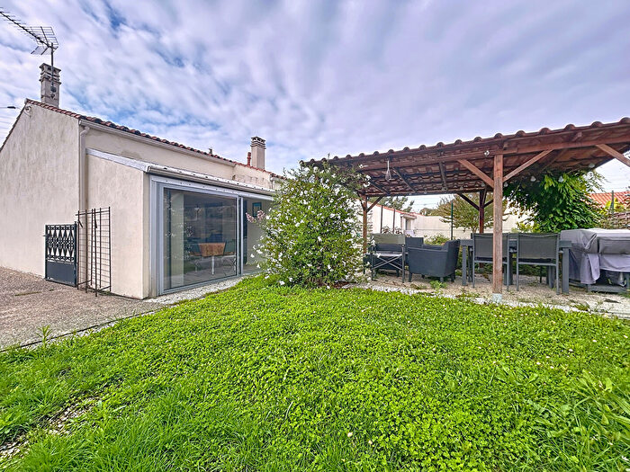 Maison à vendre - Rochefort, La Forêt Guérinau, Bois Bernard, Chargrinerie - 4 pièces - 3 chambres