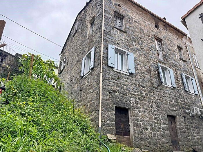 Appartement 2 pièces à louer à Bastelica