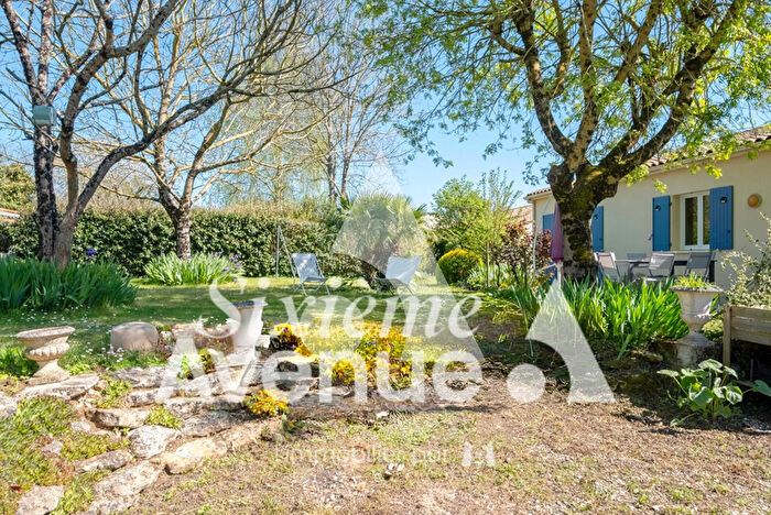 Maison à vendre - Rioux - 6 pièces - 4 chambres