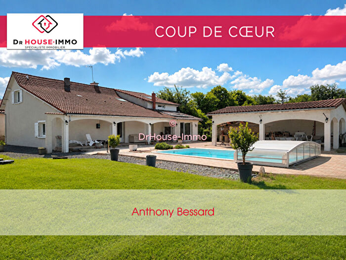Maison 8 pièces à vendre - Vendat