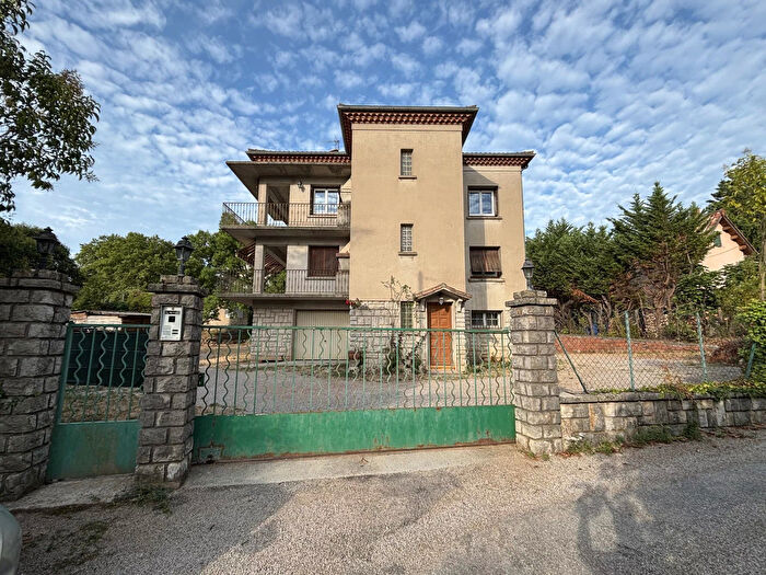 Maison à vendre - Lodève - 12 pièces - 8 chambres