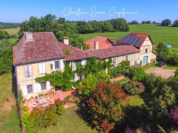 Sainte-Christie-dArmagnac : Maison 15 pièces à vendre