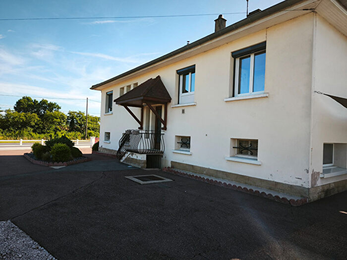 Maison 7 pièces à Saint-Germain-du-Bois, à vendre