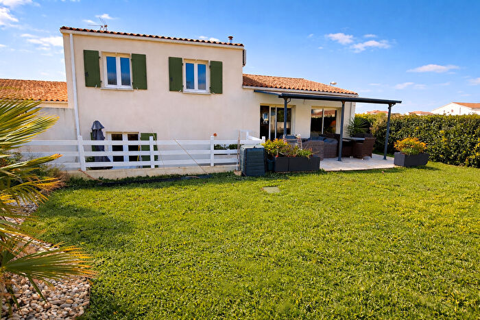 Maison à vendre - Nieul-sur-Mer - 5 pièces - 4 chambres