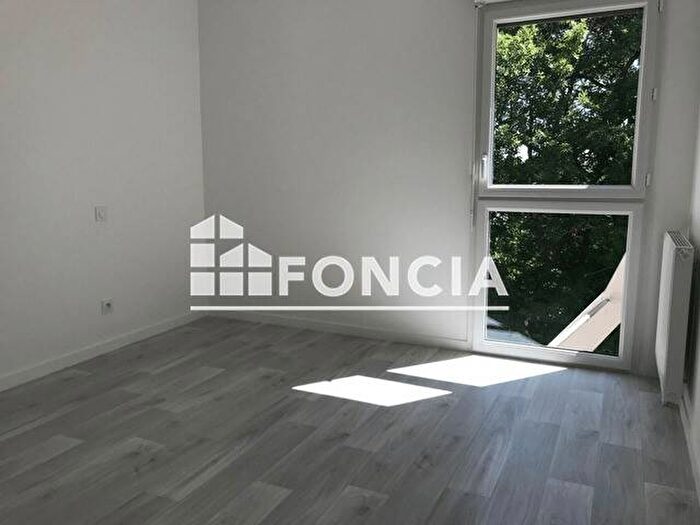 Montjoyeux, Tours : Appartement 2 pièces à louer