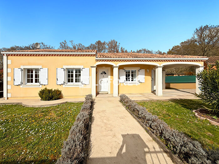 Maison à vendre - Saint-Denis-de-Pile - 5 pièces - 4 chambres