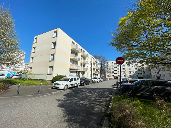 Appartement à vendre - Quartiers Nord-Ouest, Villejean - 4 pièces - 2 chambres