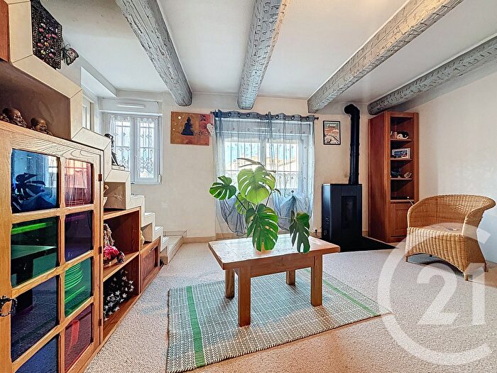 Maison à vendre - Châteaurenard, Centre-ville - 6 pièces - 4 chambres