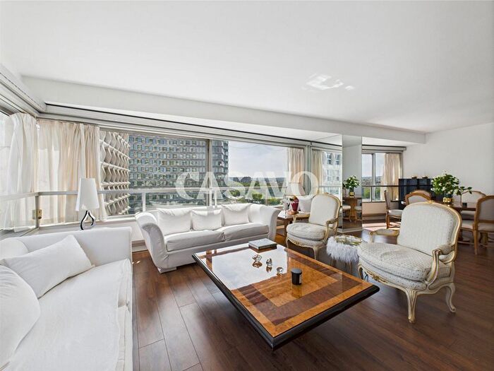 Appartement à vendre - Paris e , Citroën, Boucicaut - 5 pièces - 2 chambres