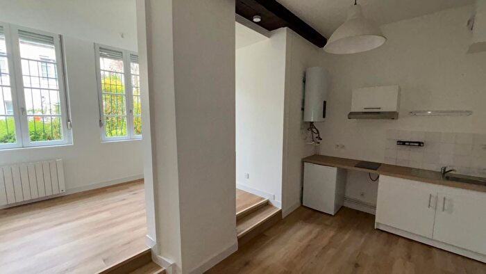 Appartement à louer - Orléans, Bannier, République - 1 pièce