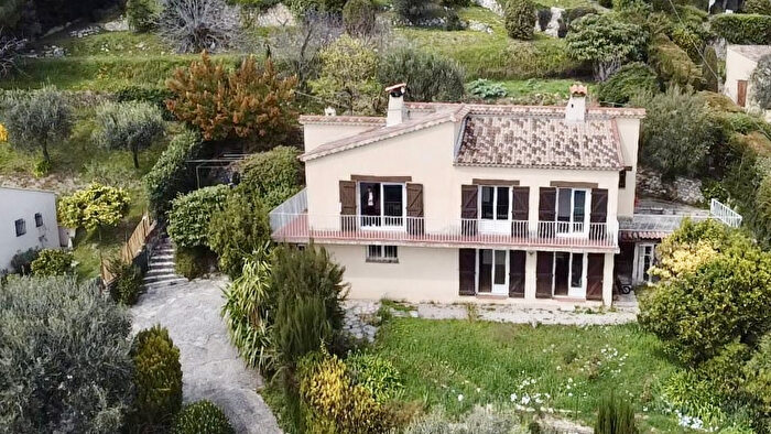 Maison à vendre - Tourrettes-sur-Loup - 6 pièces - 4 chambres