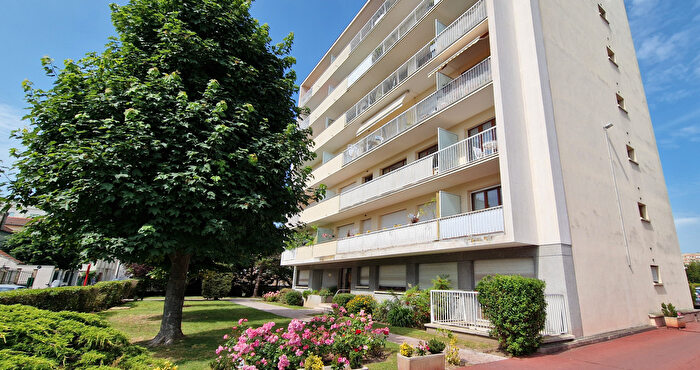 Rueil-Malmaison, Plaine Gare : Appartement 3 pièces à louer