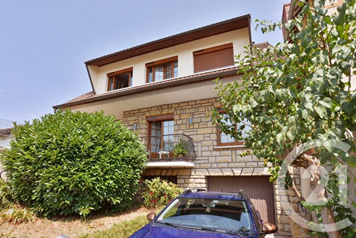 Maison 8 pièces à vendre à Crosne