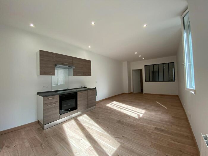 Appartement à louer - Besançon, Boucle, Chapelle des Buis - 2 pièces - 1 chambre