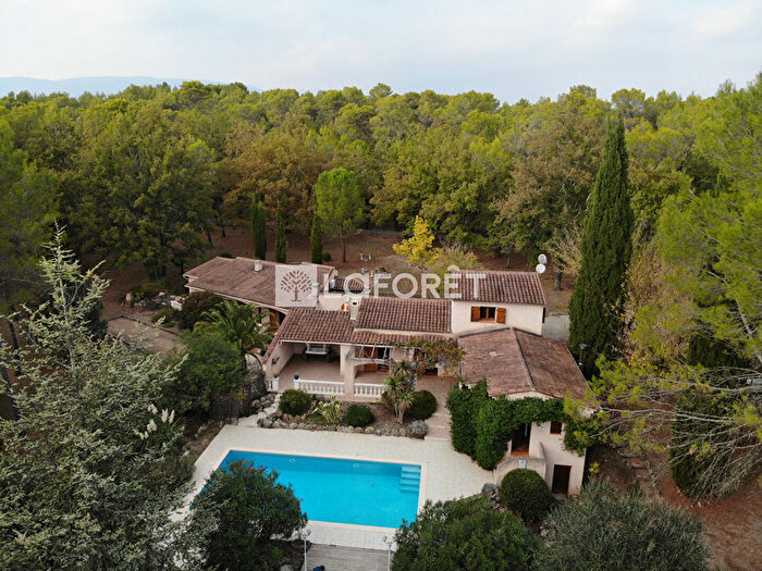 Maison à vendre - Saint-Paul-en-Forêt - 9 pièces - 6 chambres