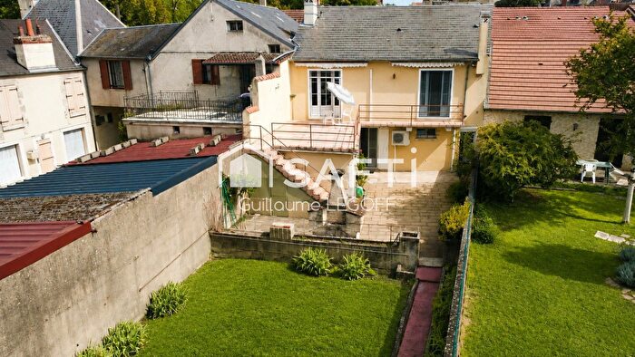 Maison 4 pièces à vendre - Issoudun, Saint-Louis, Bonnefont, Le Moulin de Saint-Ladre, Chenevière