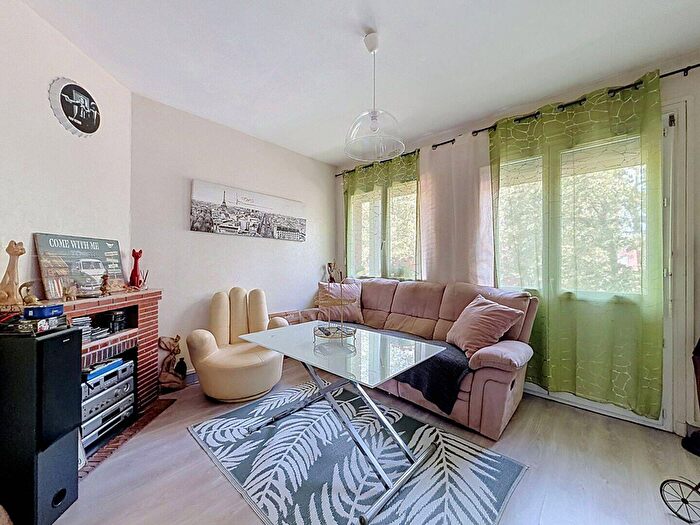 Victor Hugo, Sotteville-lès-Rouen - Appartement 3 pièces à louer