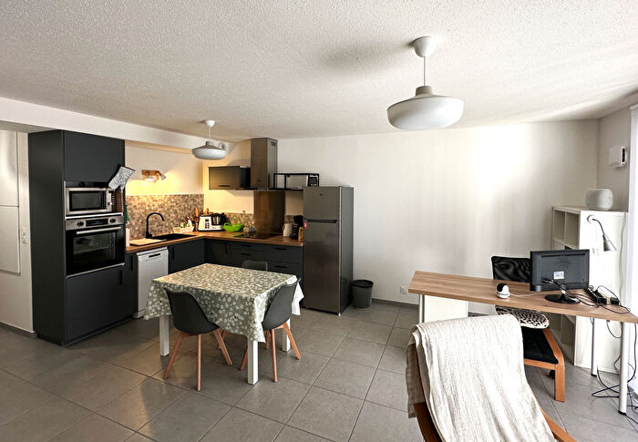 Appartement à louer - Rodez - 2 pièces - 1 chambre