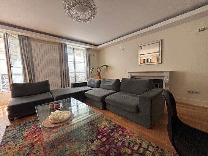 Elysées-Madeleine, Paris 8ème arrondissement : Appartement 3 pièces à louer
