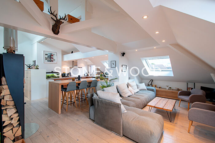 Appartement à vendre - Annecy, Centre-ville, Vieille ville, Marquisats - 4 pièces - 3 chambres