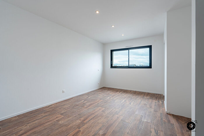 Maison à vendre - Trélazé - 5 pièces - 4 chambres