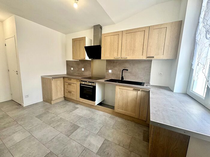 Maison à louer - Saint-Quentin, Saint-Martin, Oëstres - 3 pièces - 1 chambre