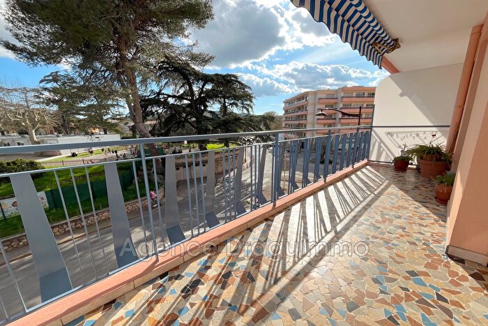 Appartement à vendre - Draguignan, Esplanade, Saint-Léger - 3 pièces - 2 chambres