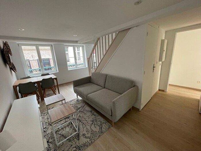 Appartement 3 pièces à Vieux Lille, à louer