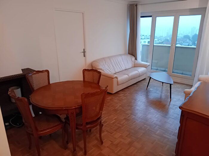 Appartement 3 pièces à louer - Bourg-la-Reine, République