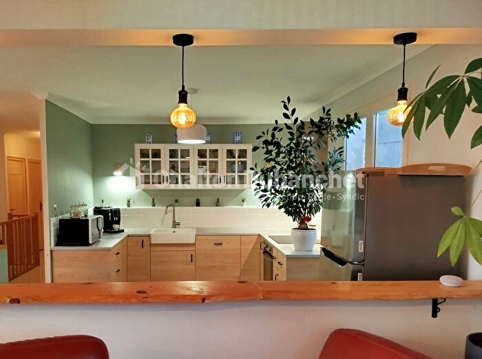 Maison à vendre - Panissières - 6 pièces - 5 chambres