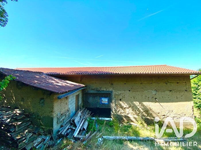 Saint-Martin-des-Olmes : Maison 2 pièces à vendre