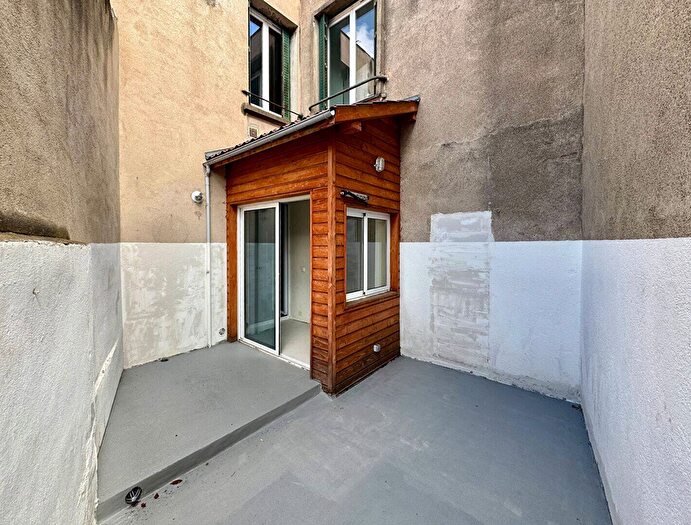 Appartement à louer - Les Salins, Clermont-Ferrand - 3 pièces - 2 chambres