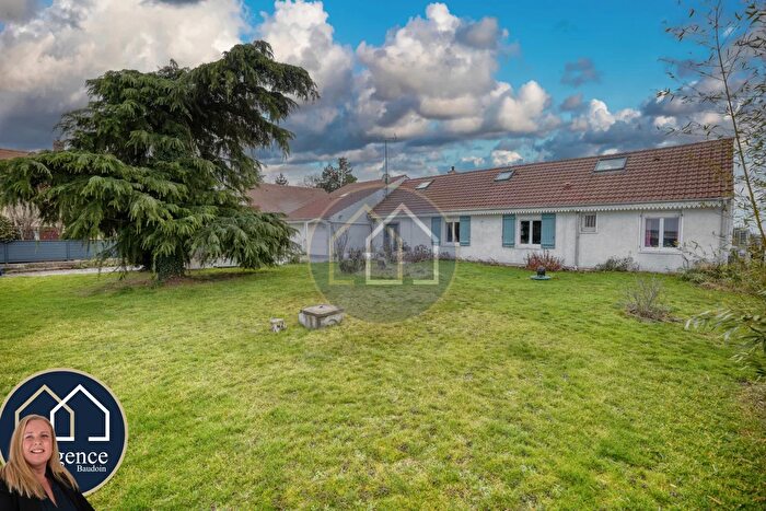 Maison à vendre - Cherisy - 8 pièces - 7 chambres