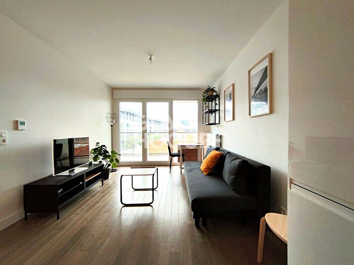 Marceau, République, Courbevoie : Appartement 2 pièces à louer